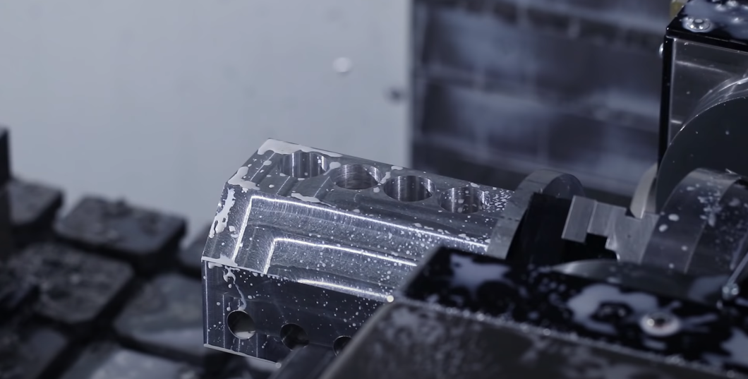 CNC Milling Machines: 10 Tips for Beginners - MetalProfy