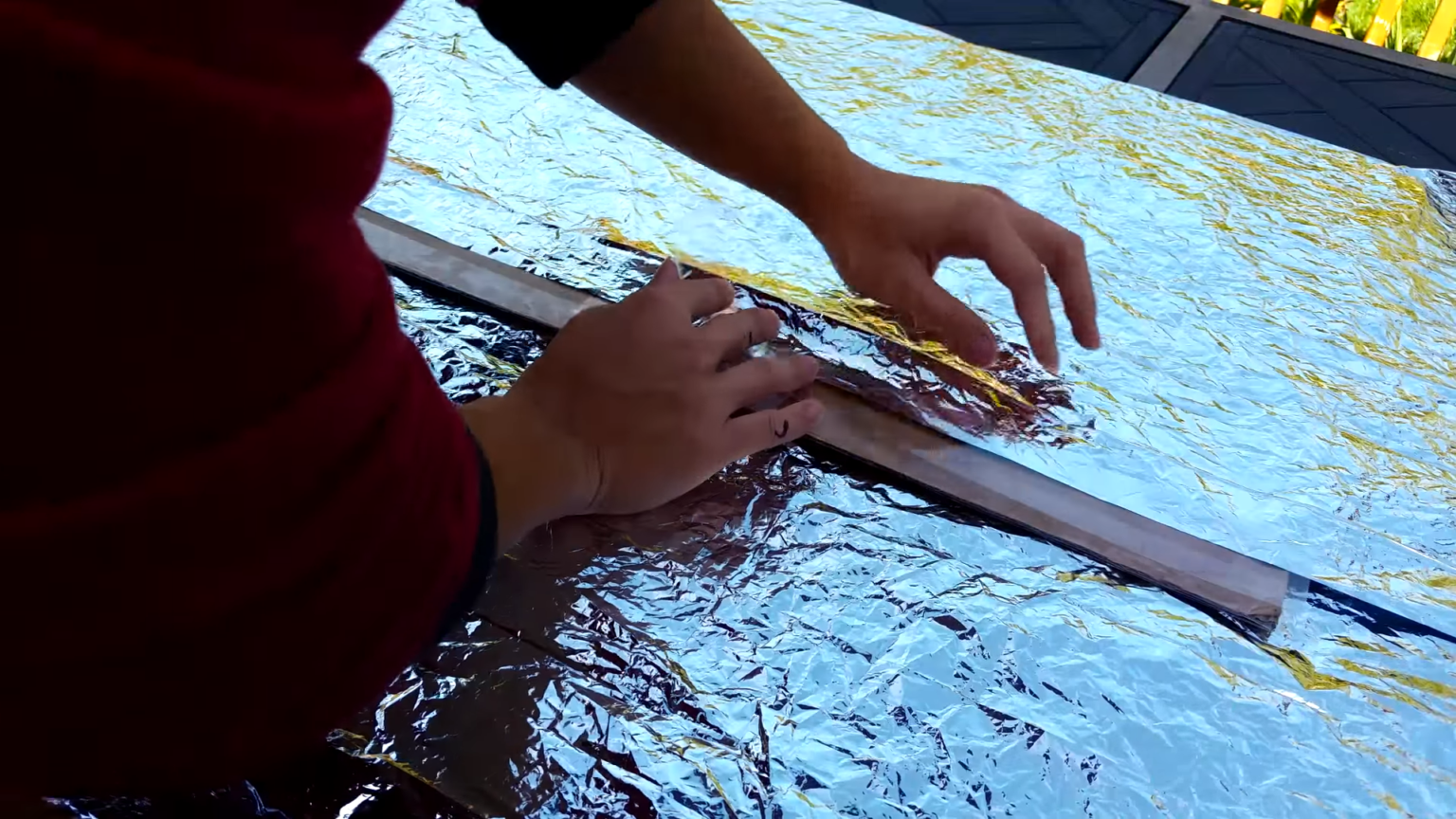 Does Aluminum Reflect Light? - MetalProfy