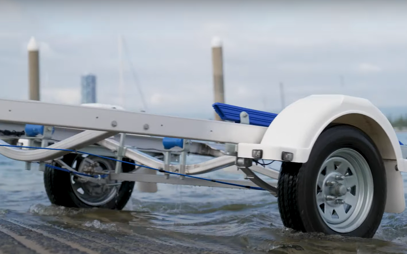 Aluminum vs. Galvanized Steel: What’s the Difference? - MetalProfy